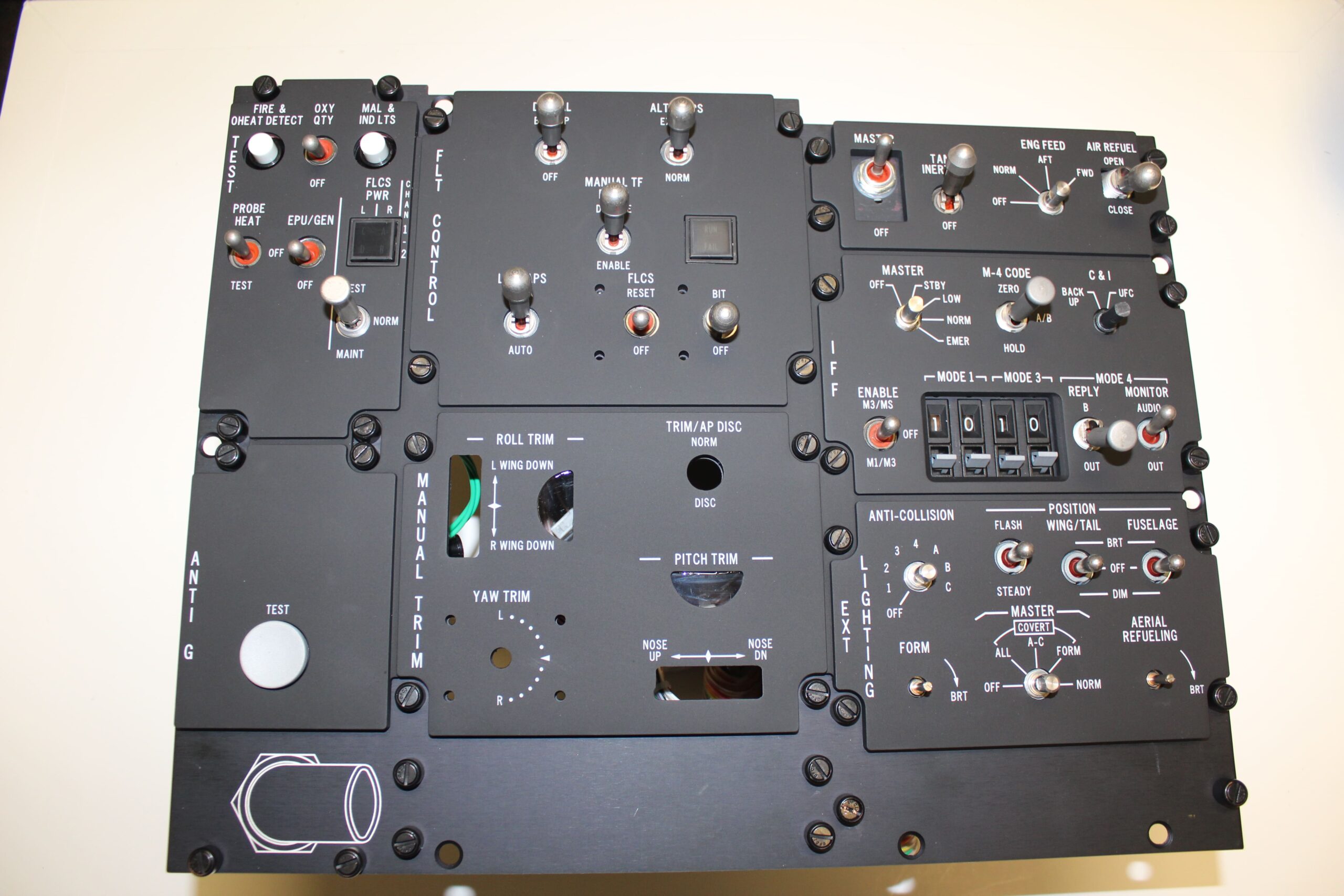F-16 Products | Simulator Product Solutions